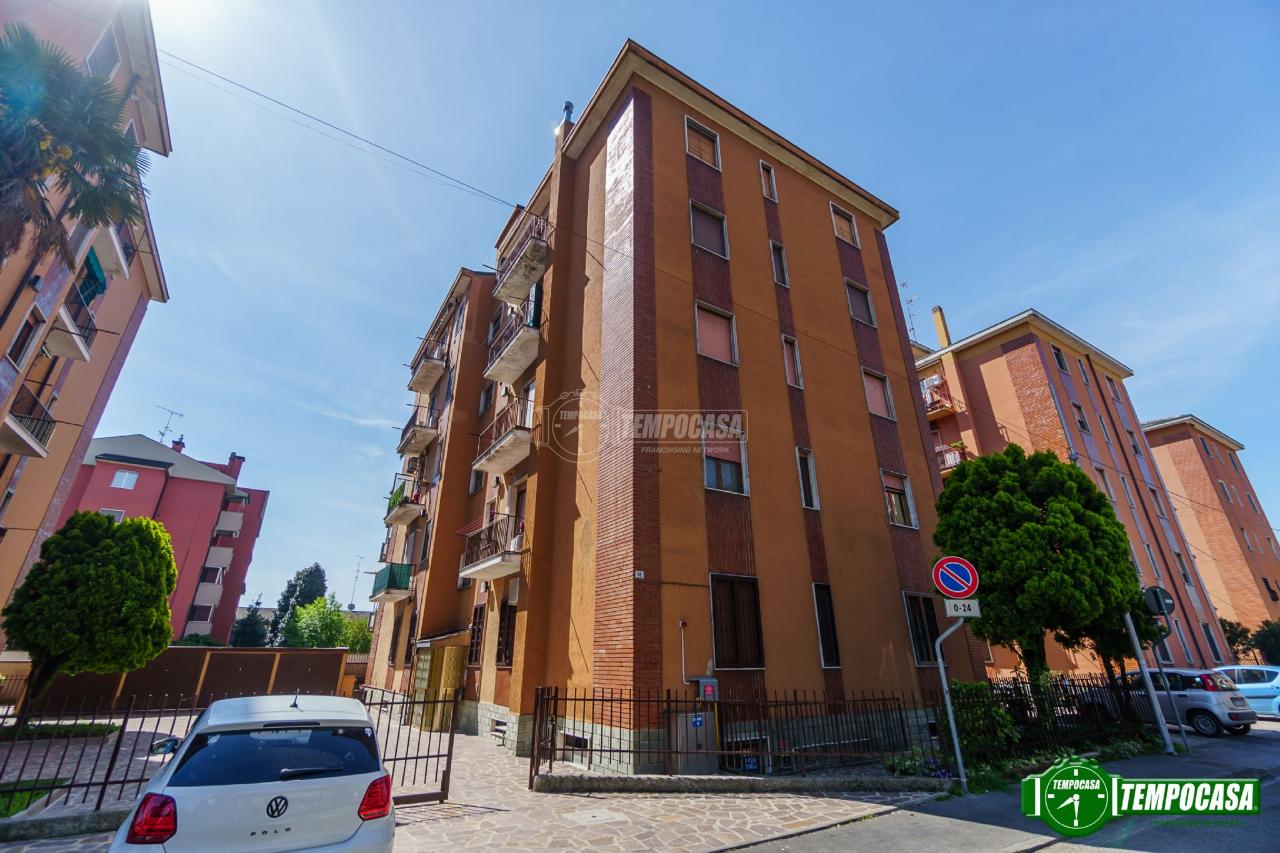 Trilocale in Via Niccolò Paganini 66, Locate di Triulzi