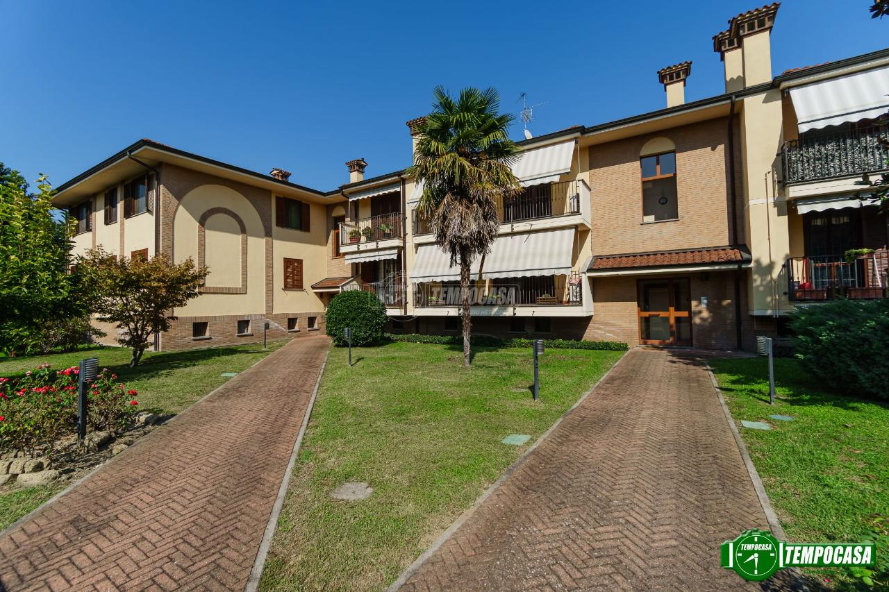 Appartamento in vendita a Locate Di Triulzi