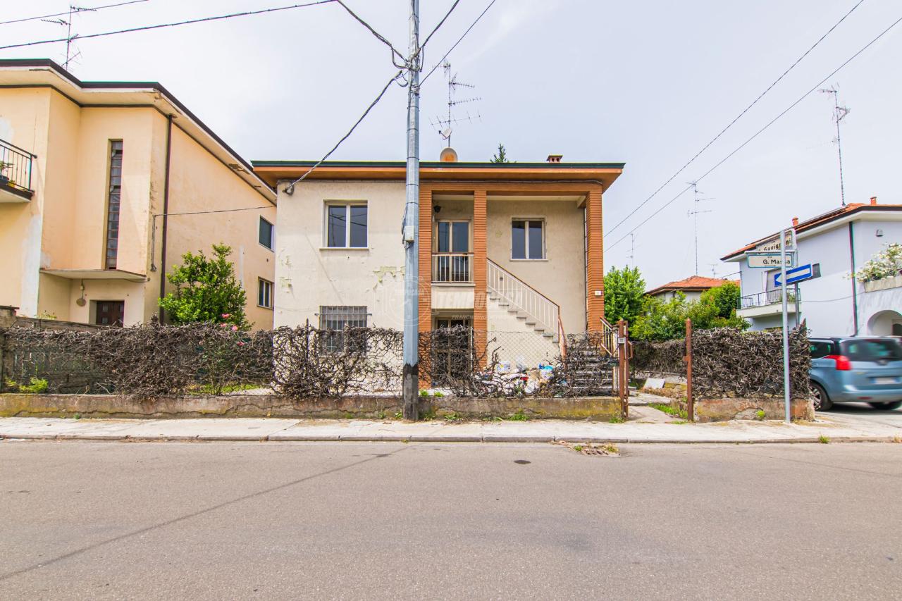 Villa in vendita a Carpi