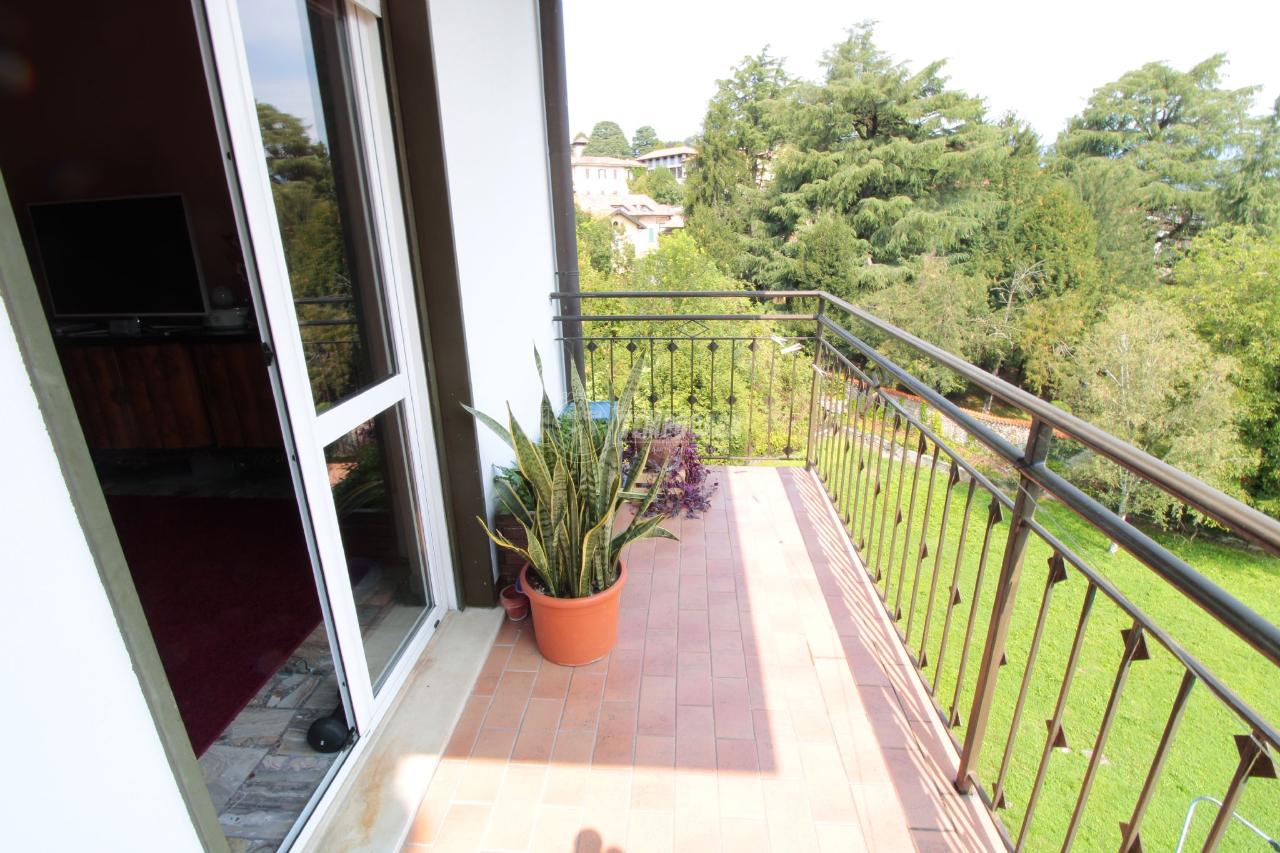 Appartamento in vendita a Lambrugo