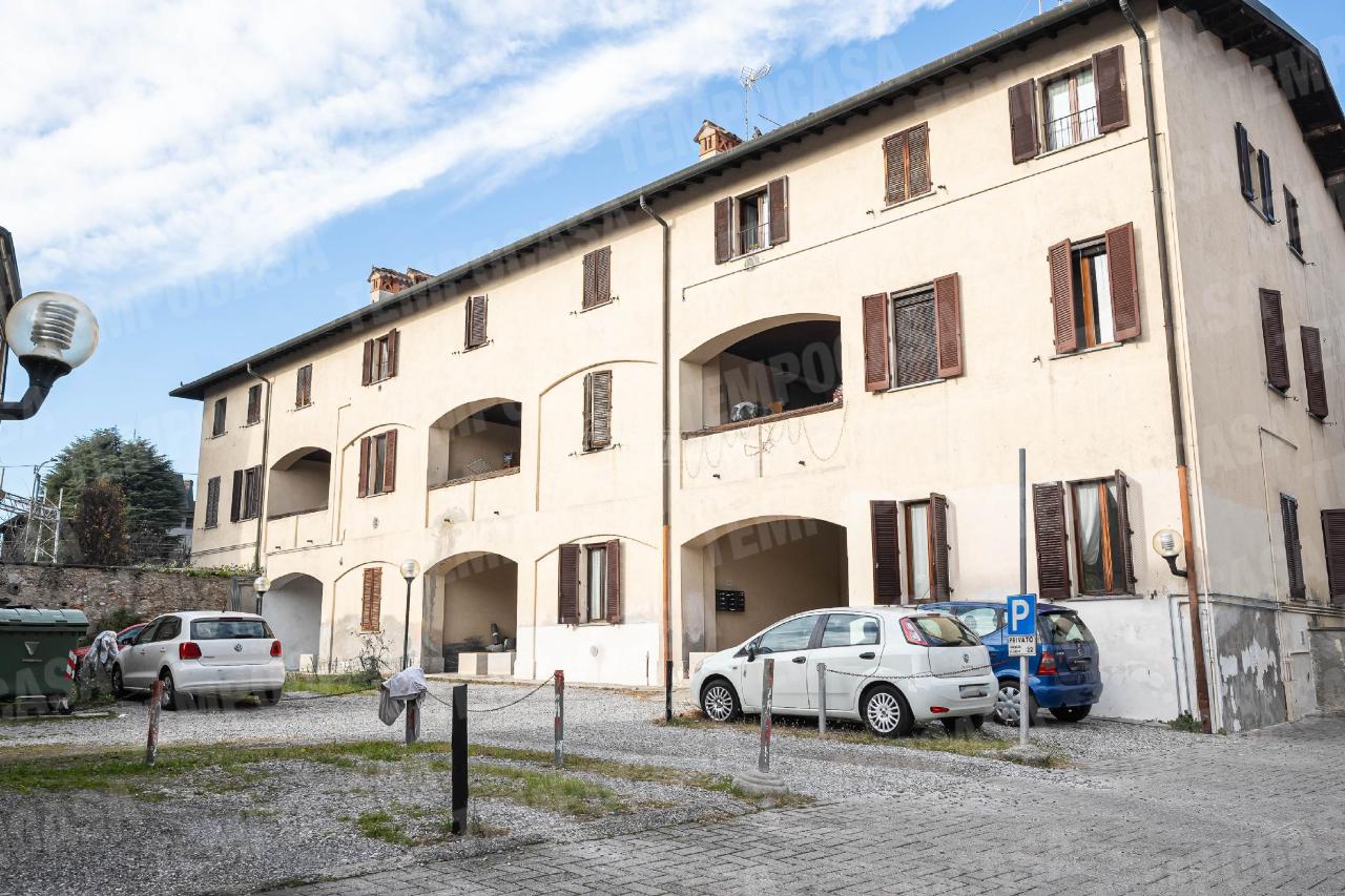 Appartamento in vendita a Lambrugo