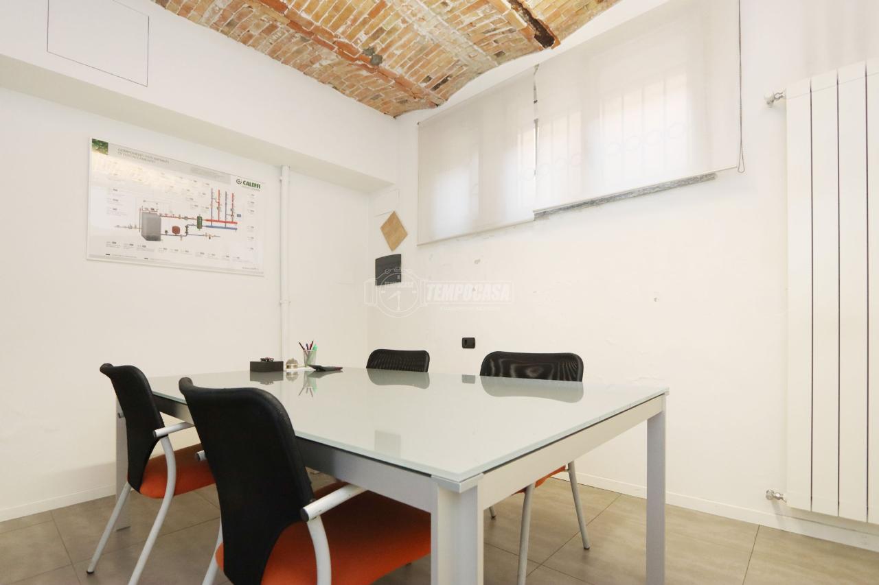 Negozio in vendita a Abbiategrasso