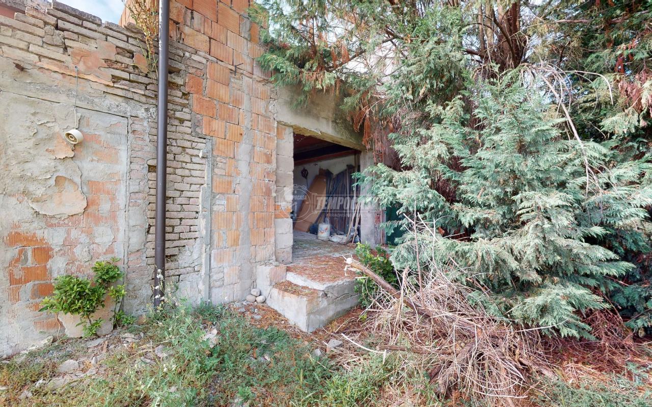 Rustico in vendita a Terre del Reno