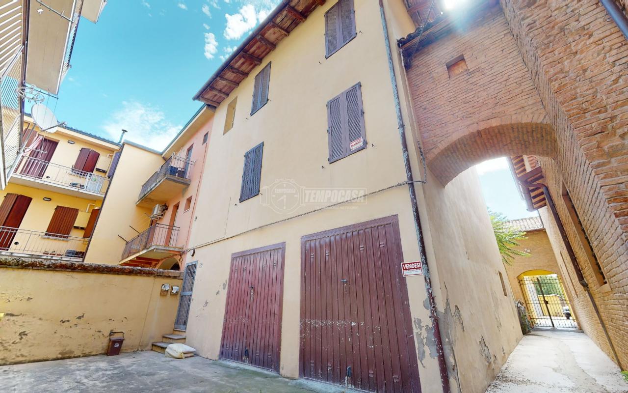 Palazzo in vendita a Cento