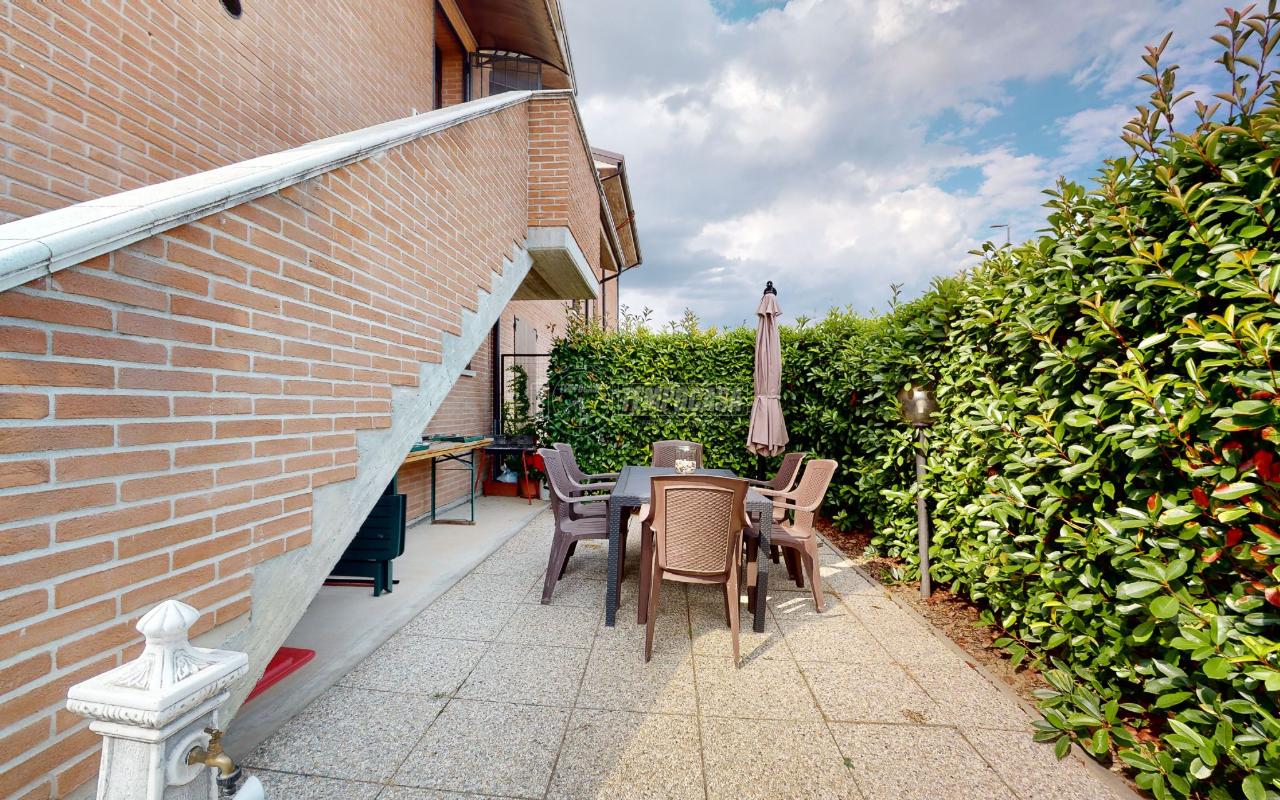 Casa indipendente in vendita a Cento