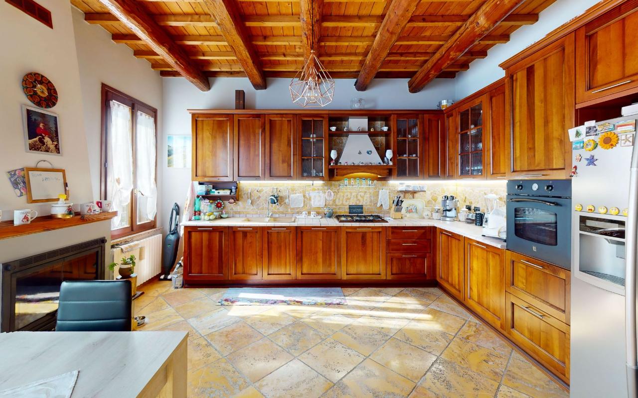 Casa indipendente in vendita a Terre del Reno