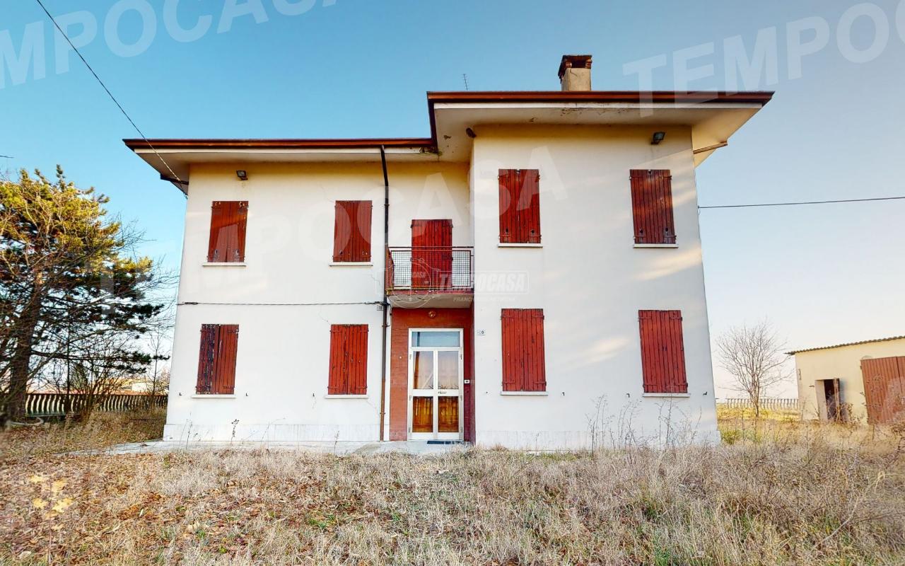 Casa indipendente in vendita a Cento