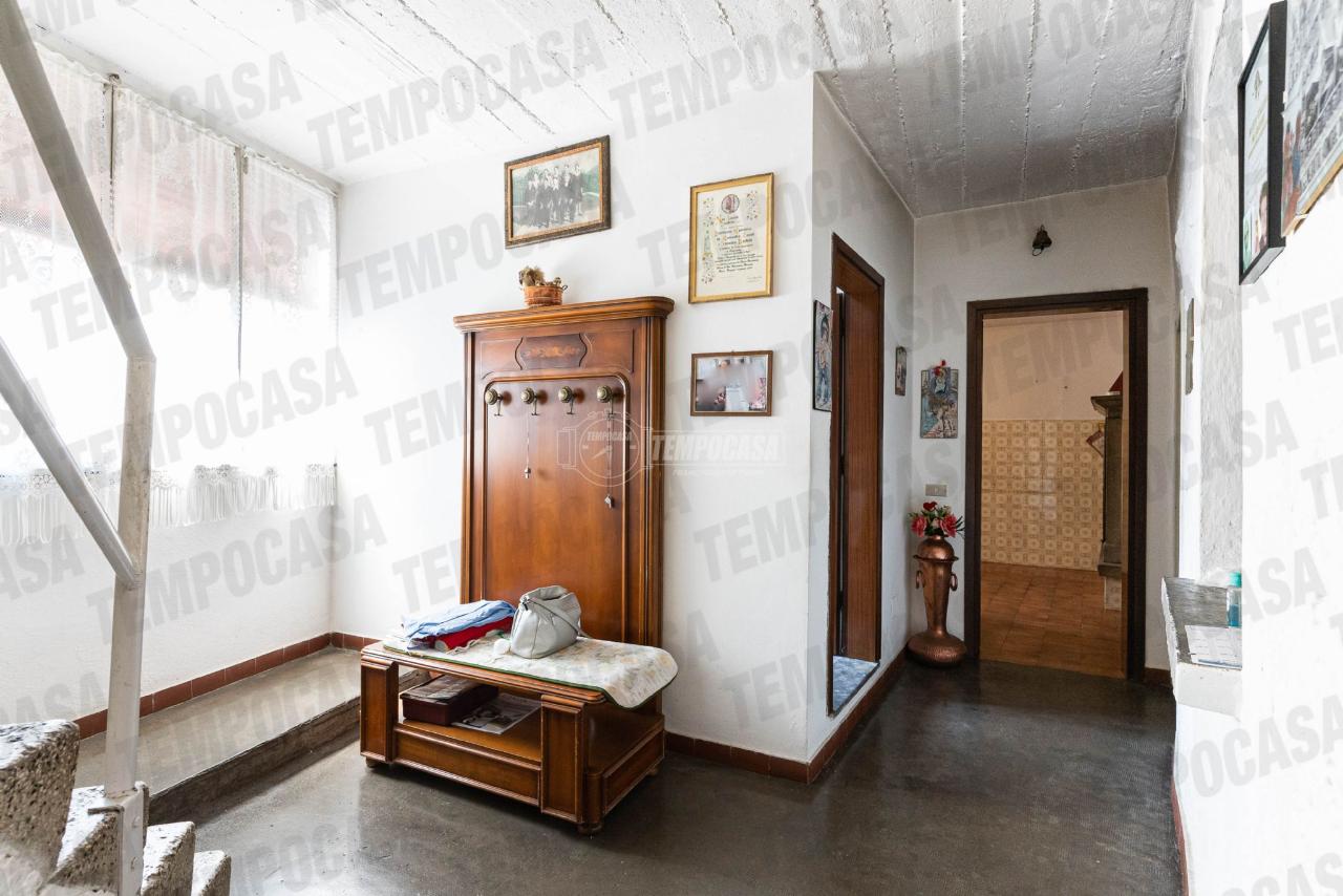 Casa indipendente in vendita a Alzano Lombardo