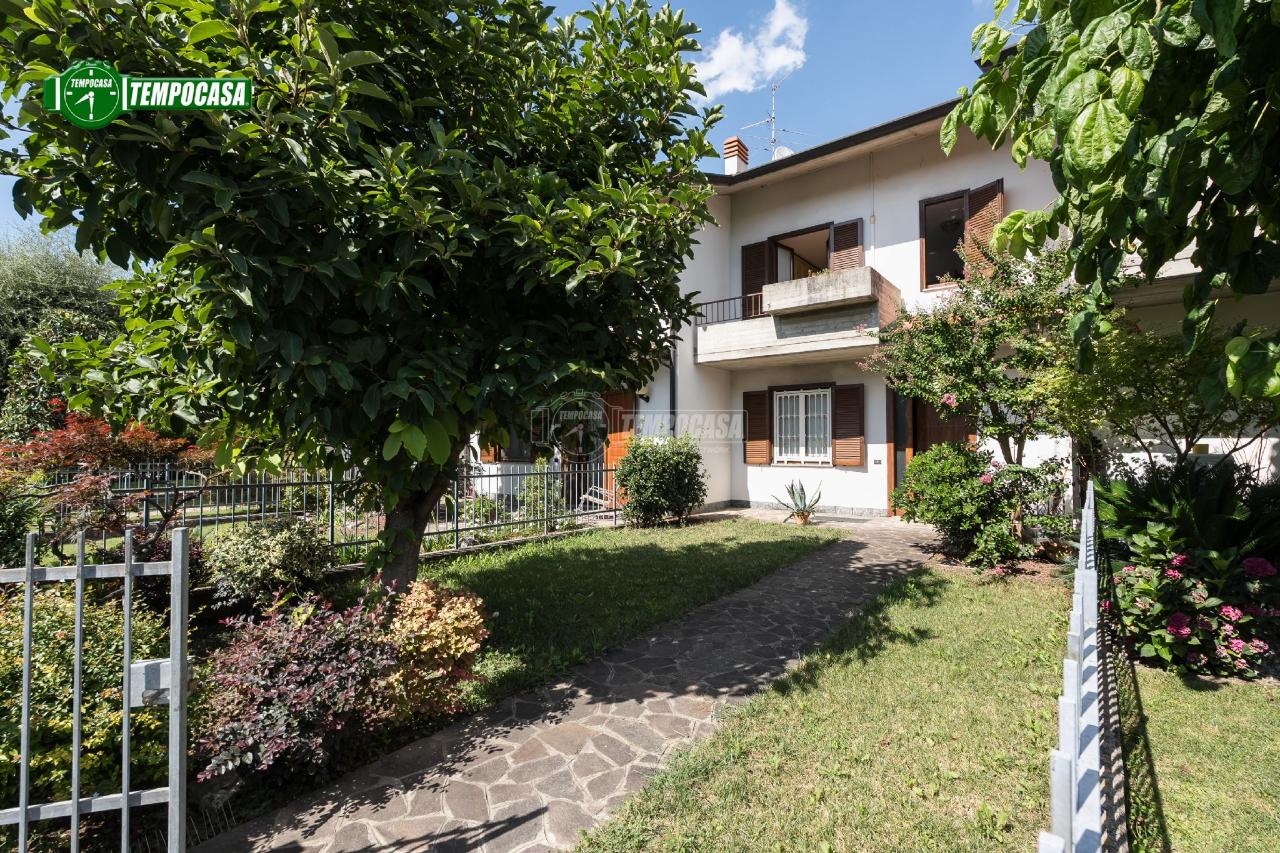 Villa a schiera in vendita a Treviolo