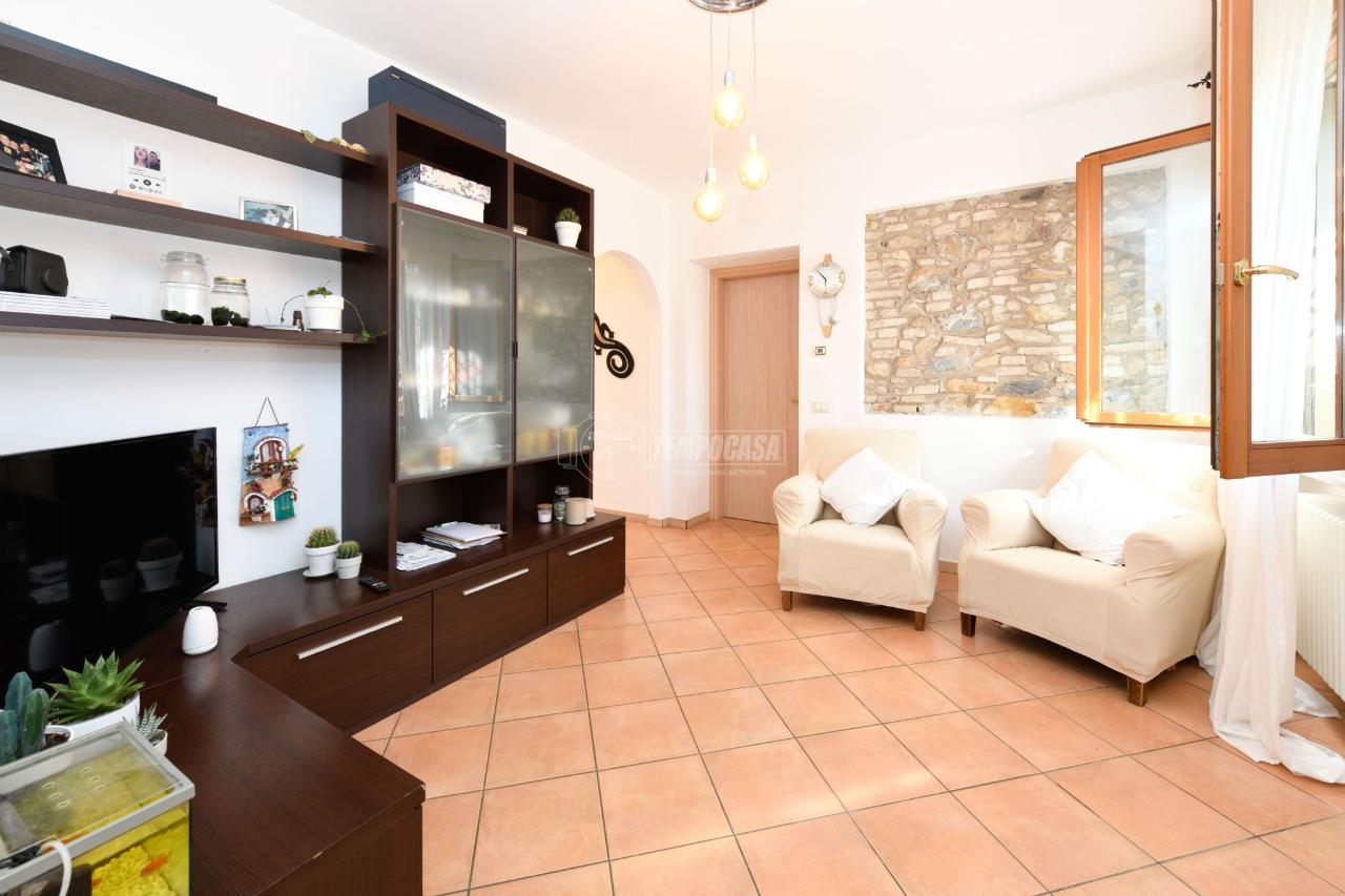 Appartamento in vendita a Manerba Del Garda