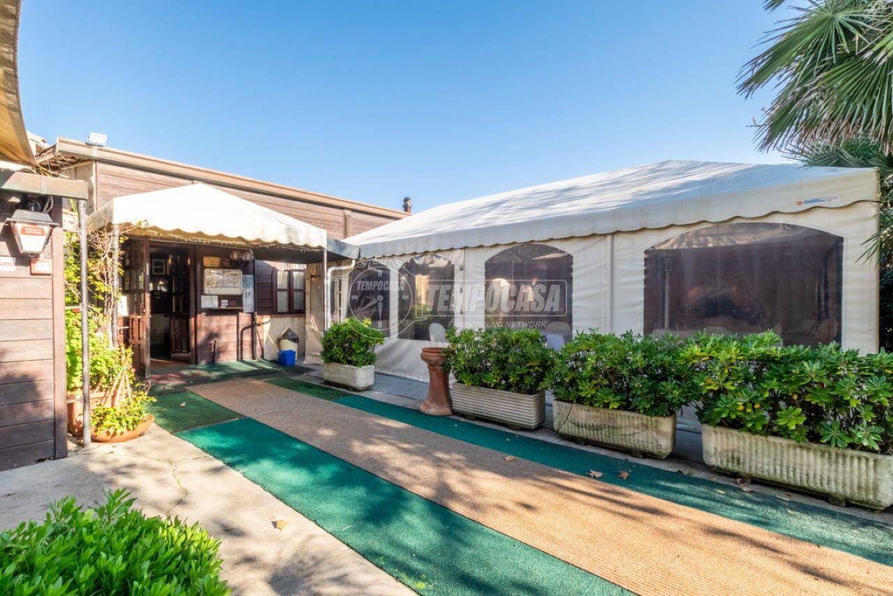 Negozio in vendita a Potenza Picena