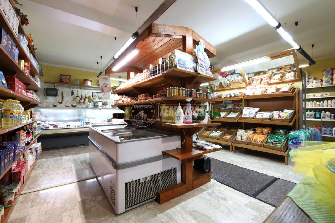 Supermercato in vendita a Morrovalle