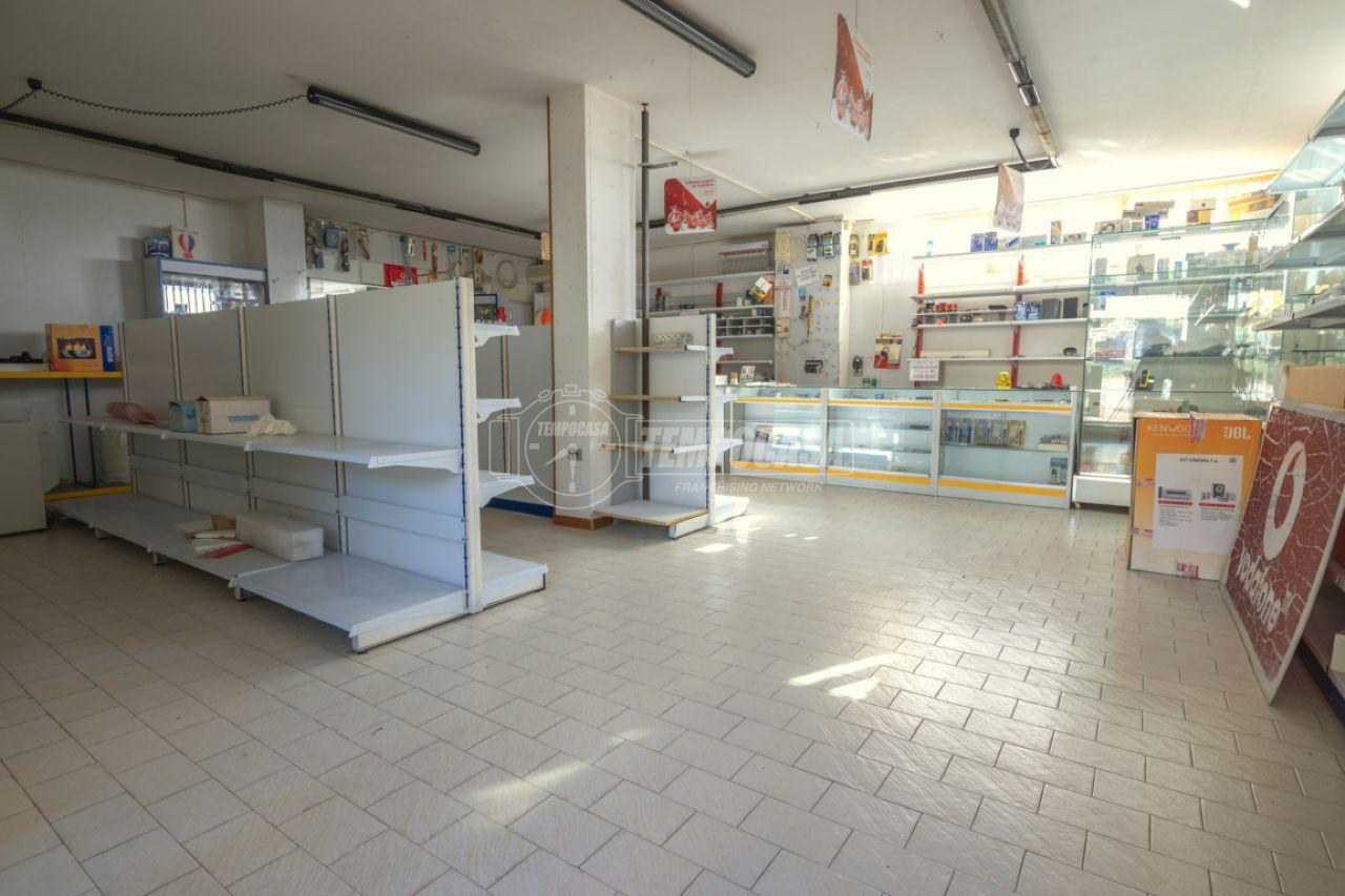 Negozio in vendita a Civitanova Marche