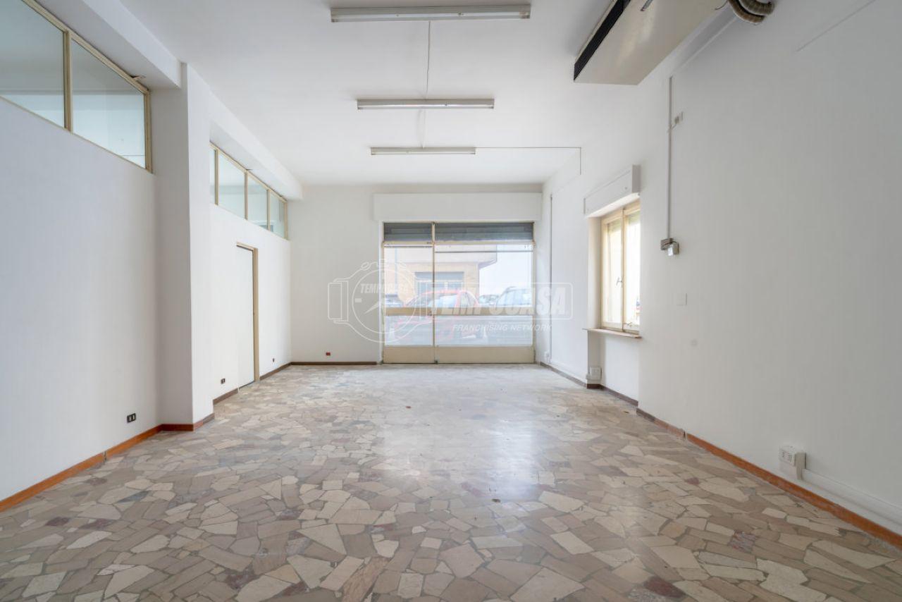 Ufficio in vendita a Macerata