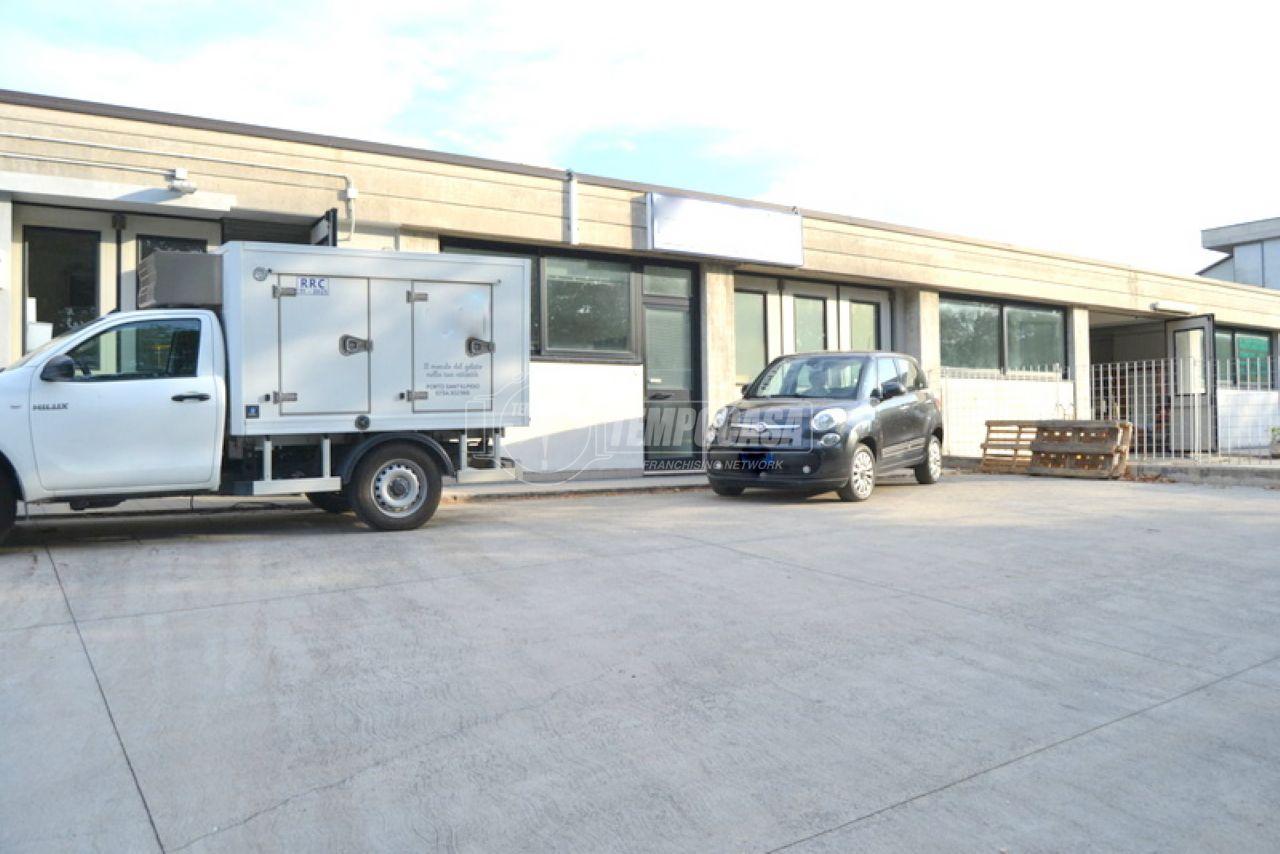 Capannone in vendita a Porto Sant'Elpidio