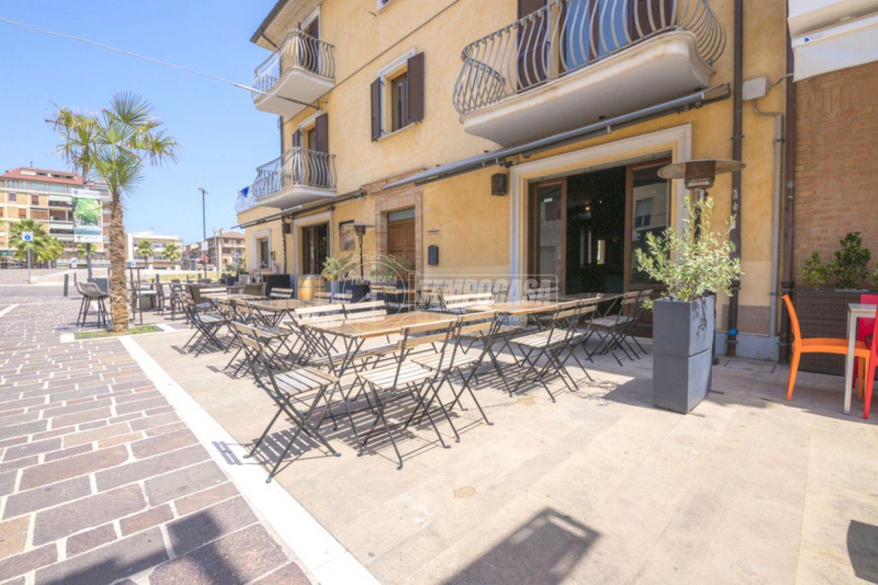 Enoteca in vendita a Porto Sant'Elpidio