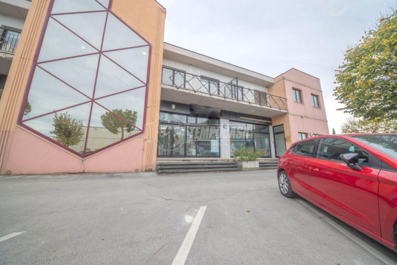 Ufficio in vendita a Corridonia