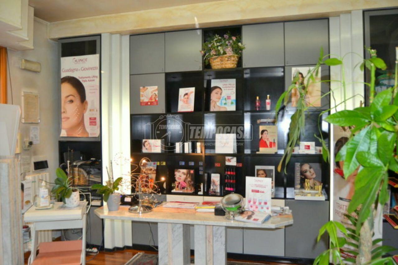 Centro estetico in vendita a Morrovalle