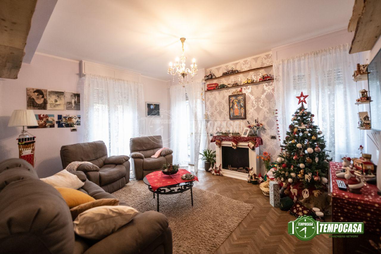 Appartamento in vendita a Voghera