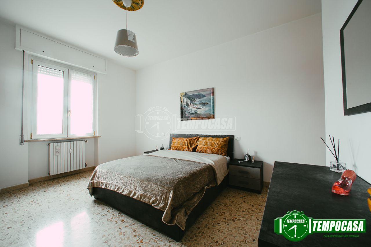 Bilocale in Via Lomellina, Voghera