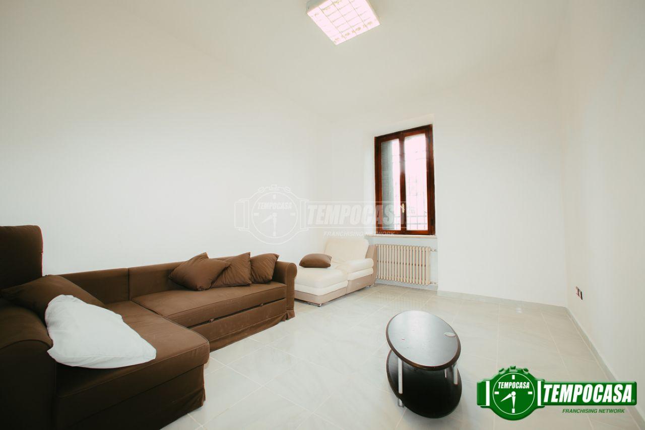 Appartamento in vendita a Voghera