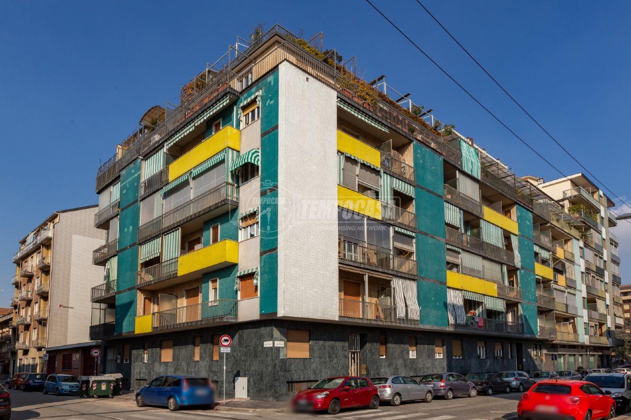 Trilocale in Via Postumia 42, Torino
