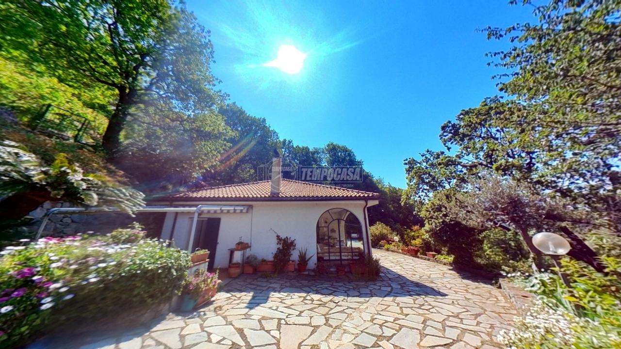 Appartamento in vendita a Celle Ligure