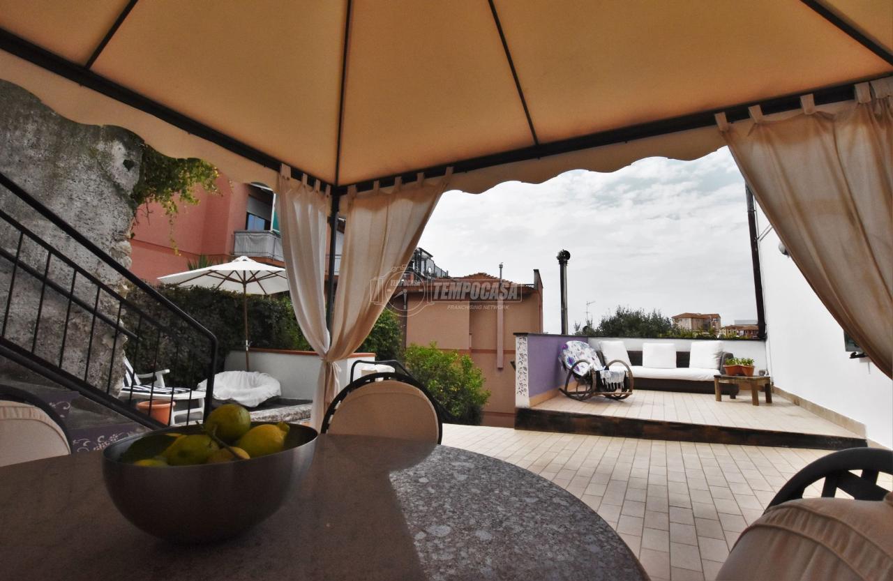 Appartamento in vendita a Varazze