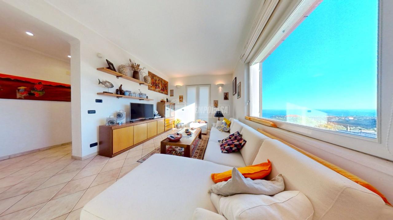 Appartamento in vendita a Varazze