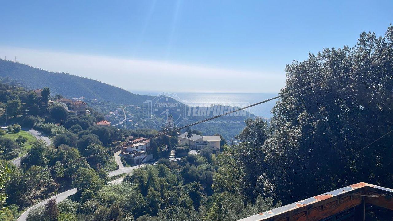 Appartamento in vendita a Varazze