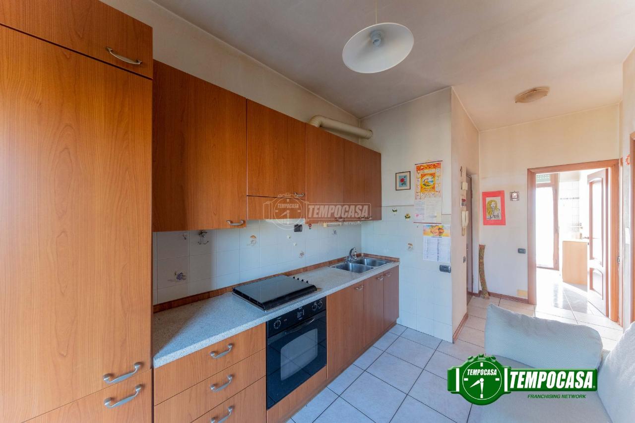 Appartamento in vendita a Bareggio