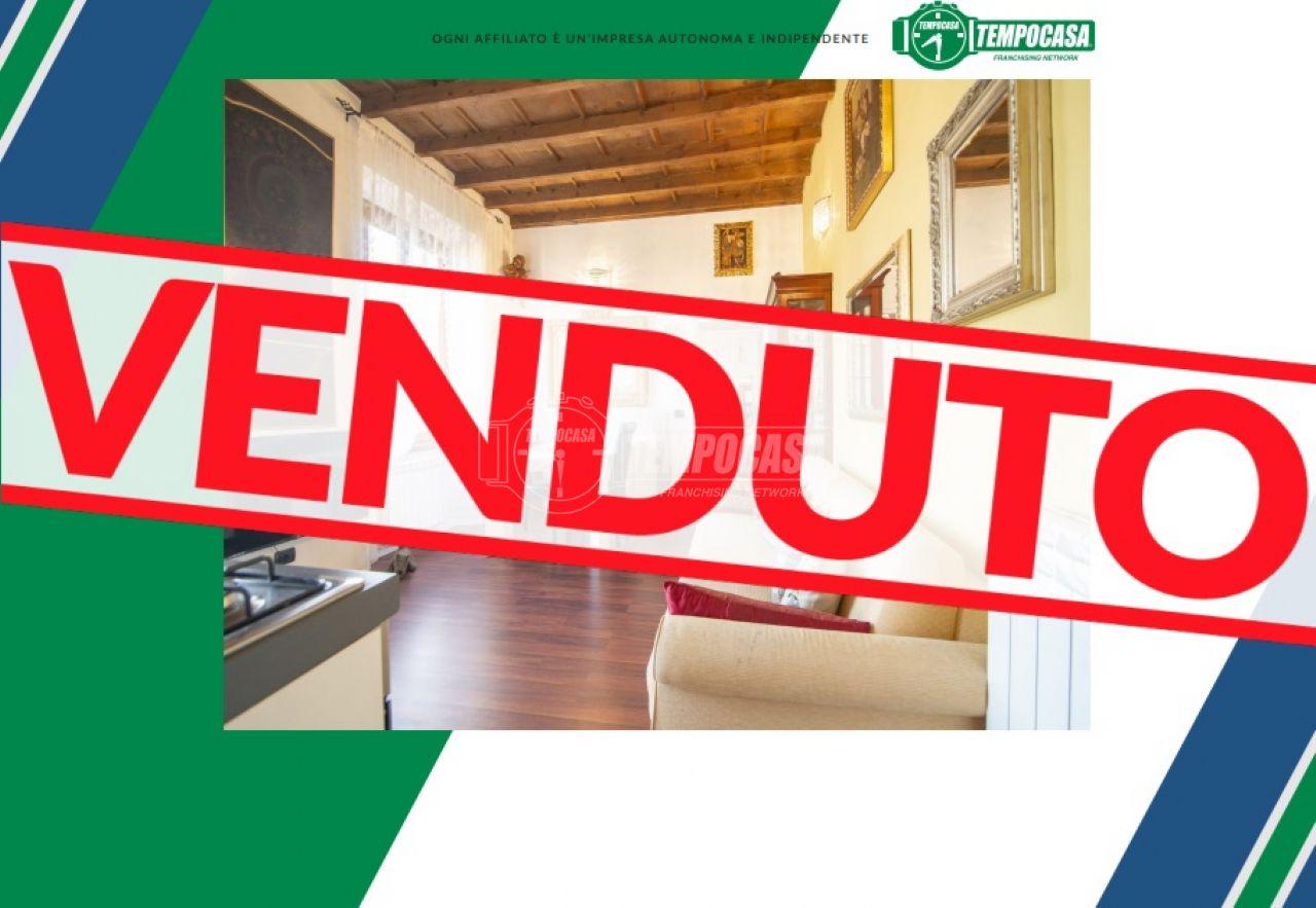 Appartamento in vendita a Vaprio D'Adda