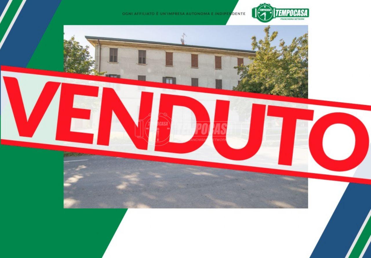 Appartamento in vendita a Vaprio D'Adda