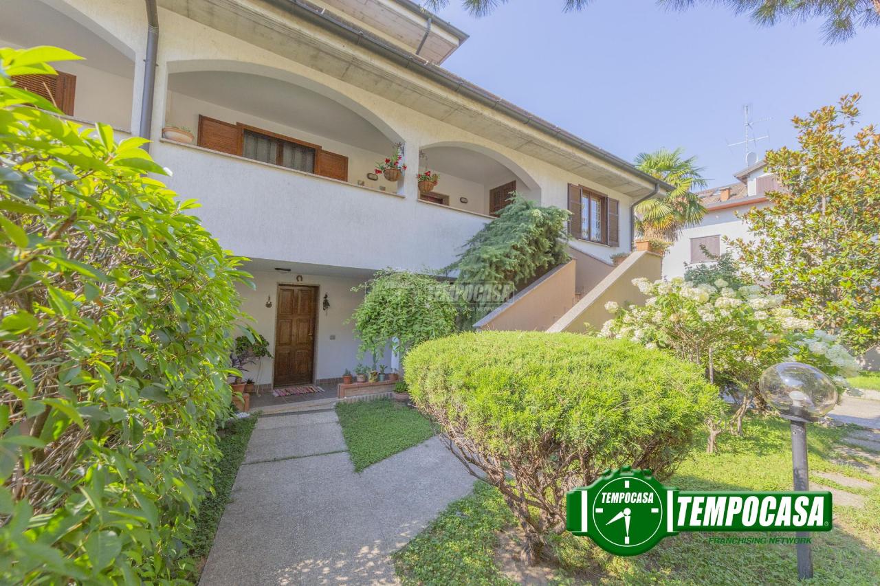 Villa in vendita a Vermezzo con Zelo