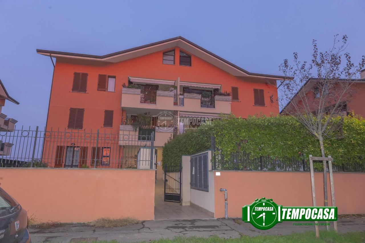 Trilocale in Via Don Carlo Rizzi, Vermezzo con Zelo