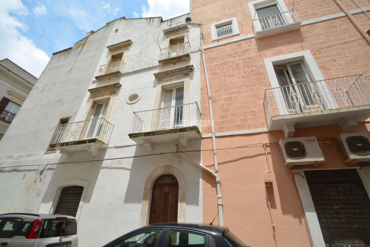 Casa indipendente in vendita a Gioia Del Colle