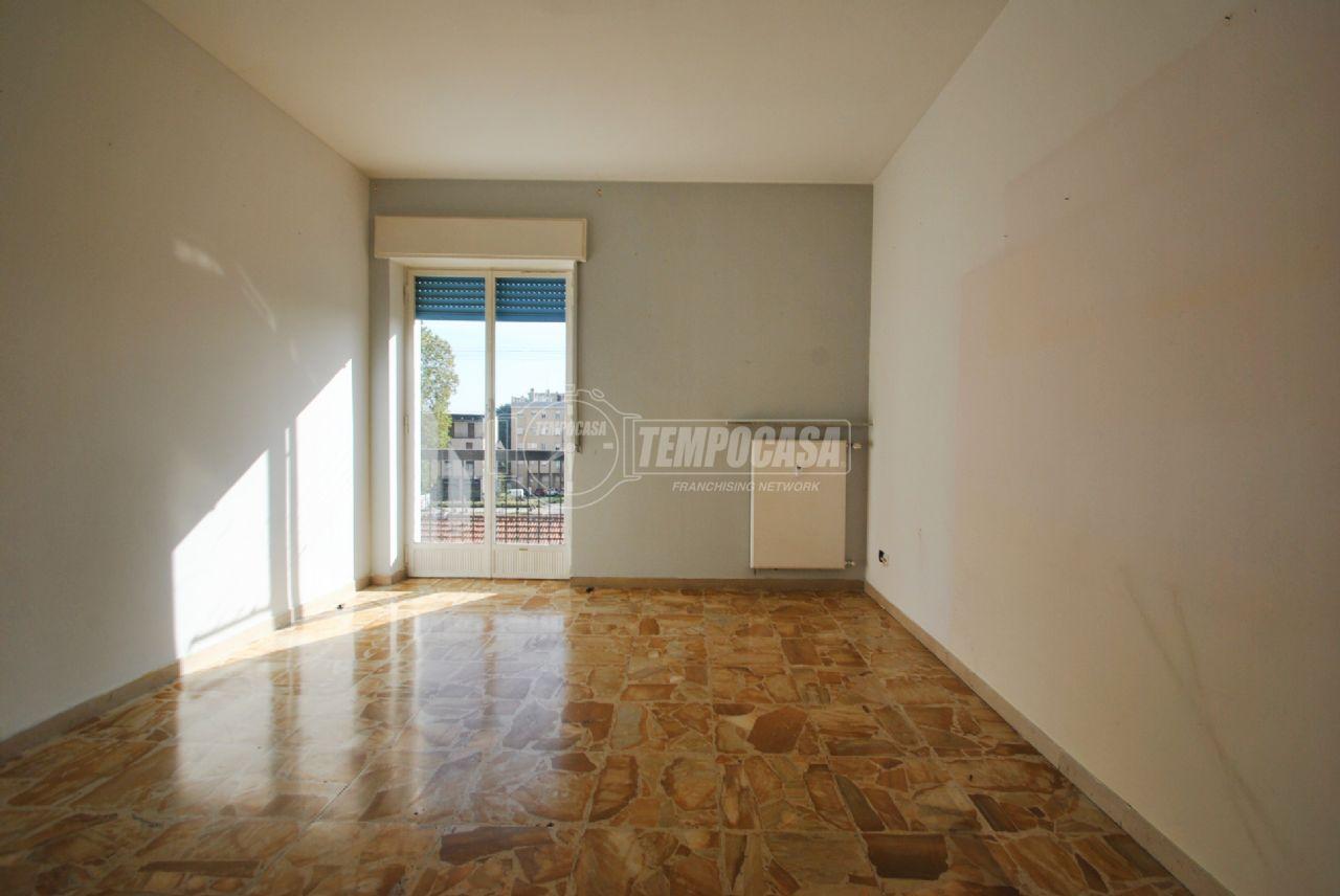 Appartamento in vendita a Caronno Pertusella