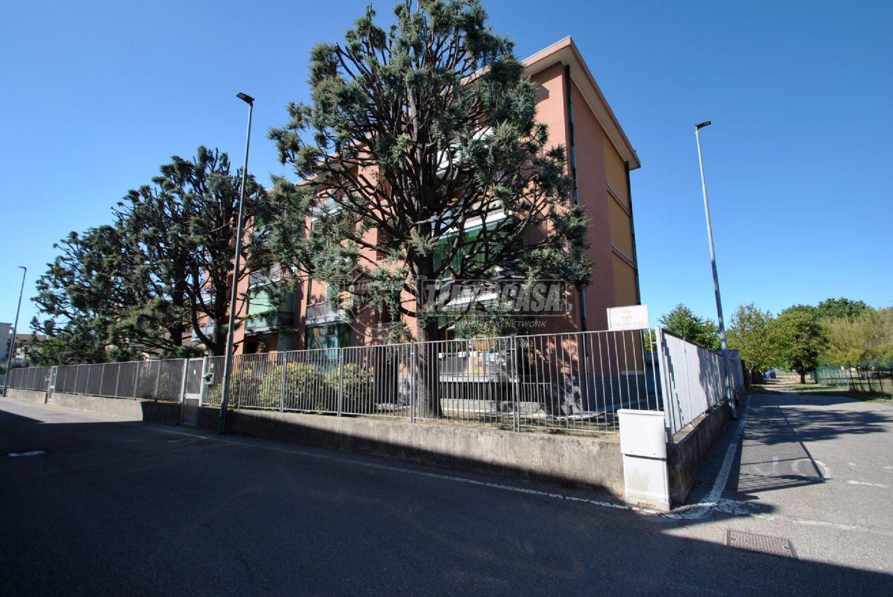 Appartamento in vendita a Caronno Pertusella