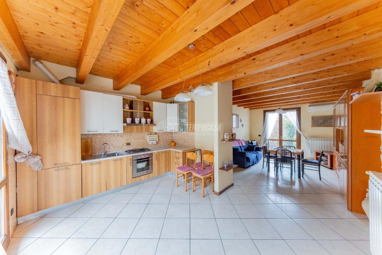 Appartamento in vendita a Corbetta