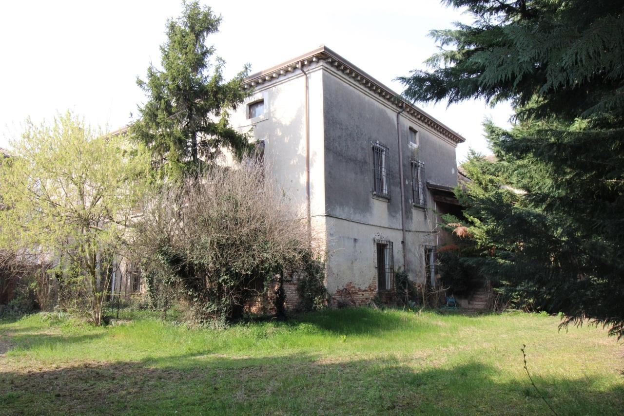 Rustico in vendita a Remedello
