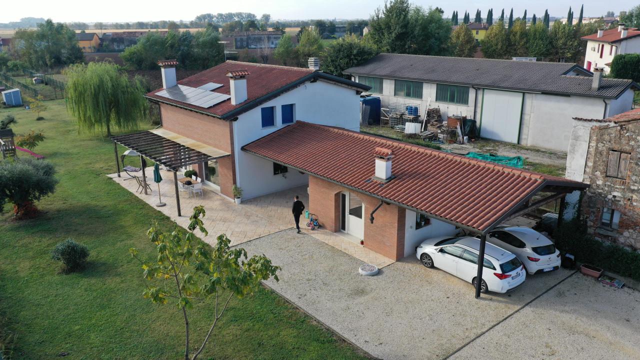 Casa indipendente in vendita a Pressana