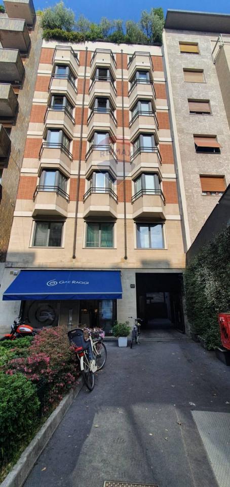 Box in vendita a Milano