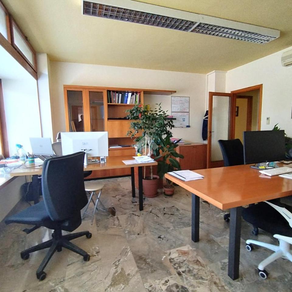 Ufficio in vendita a Treviso
