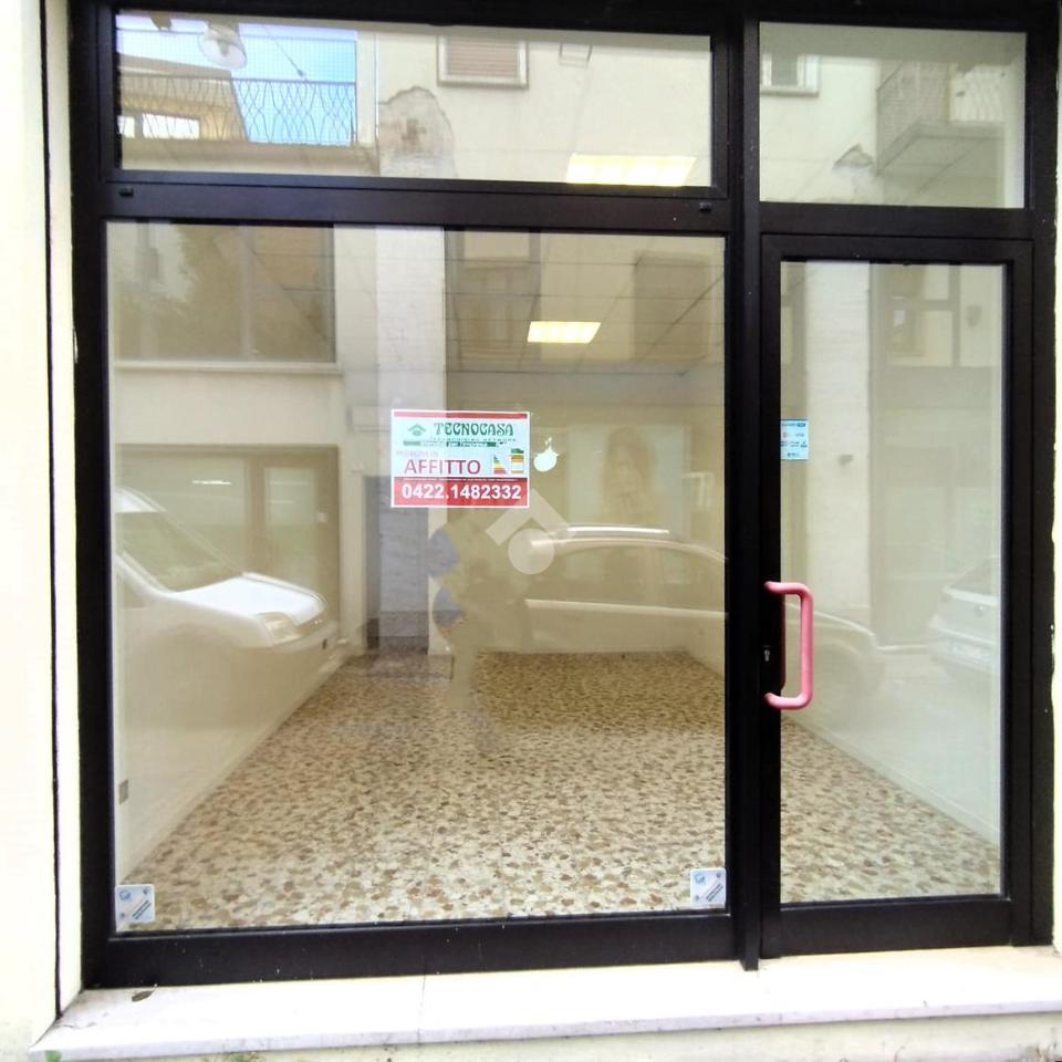 Negozio in affitto a Treviso
