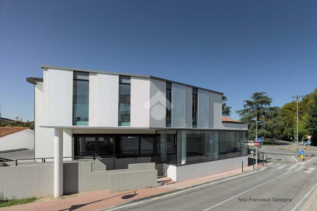 Ufficio in affitto a Casier