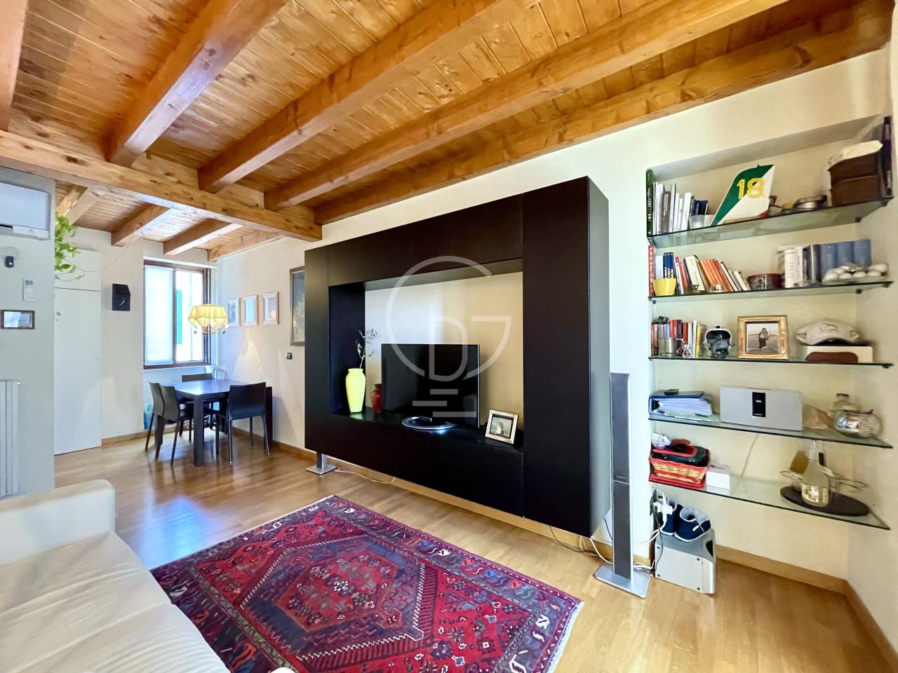 Appartamento in vendita a Desenzano Del Garda