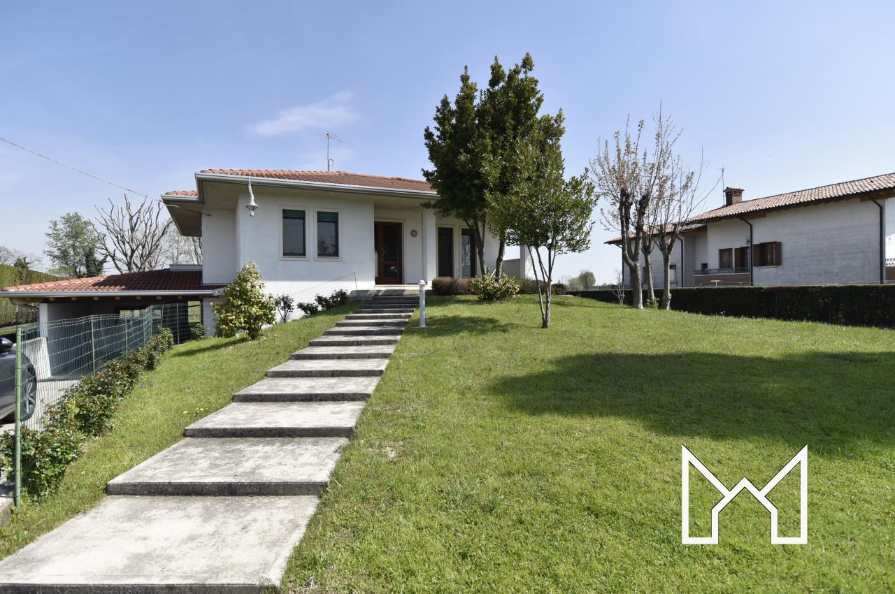 Casa indipendente in vendita a Rosa'