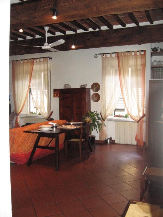 Appartamento in vendita a Lucca