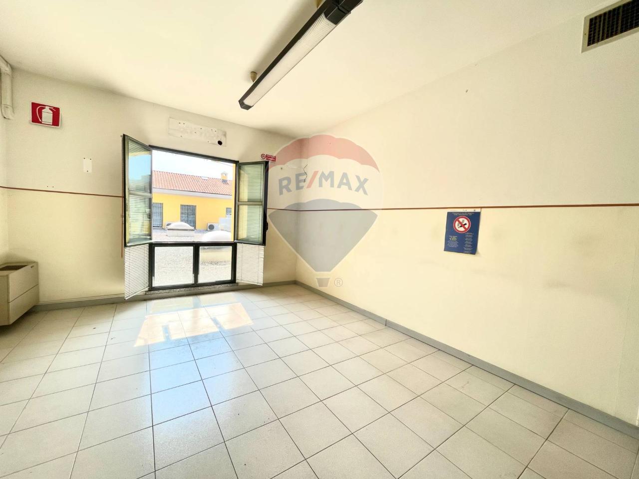 Negozio in affitto a Novellara