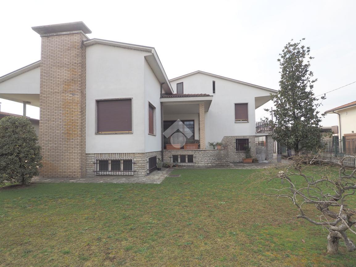 Villa in vendita a Telgate